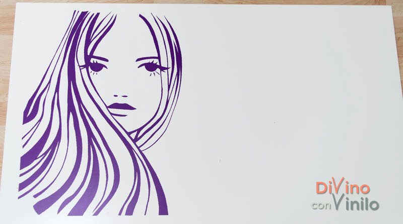 Cómo hacer un vinilo decorativo DIY para personalizar una mesa